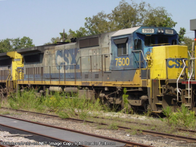 CSX C40-8 #7500